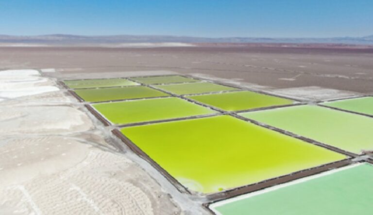 Luz verde de la FNE al acuerdo entre Codelco y SQM para explotar litio